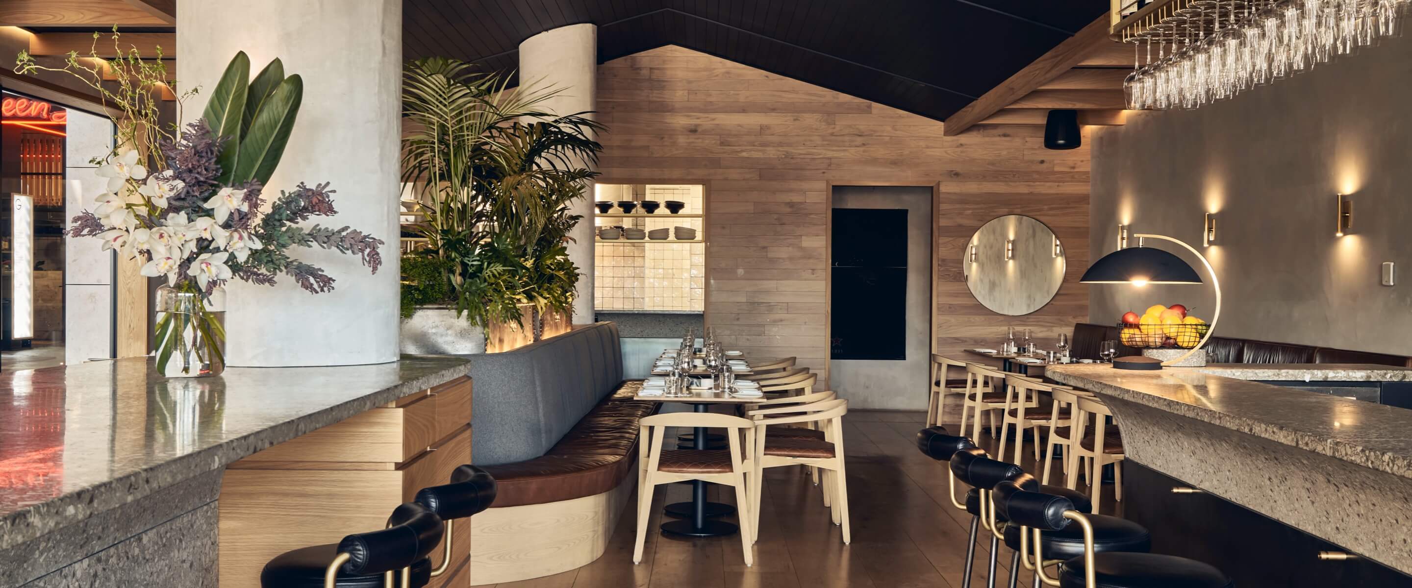 The Lodge Bar, Restaurant, Central city - Metro