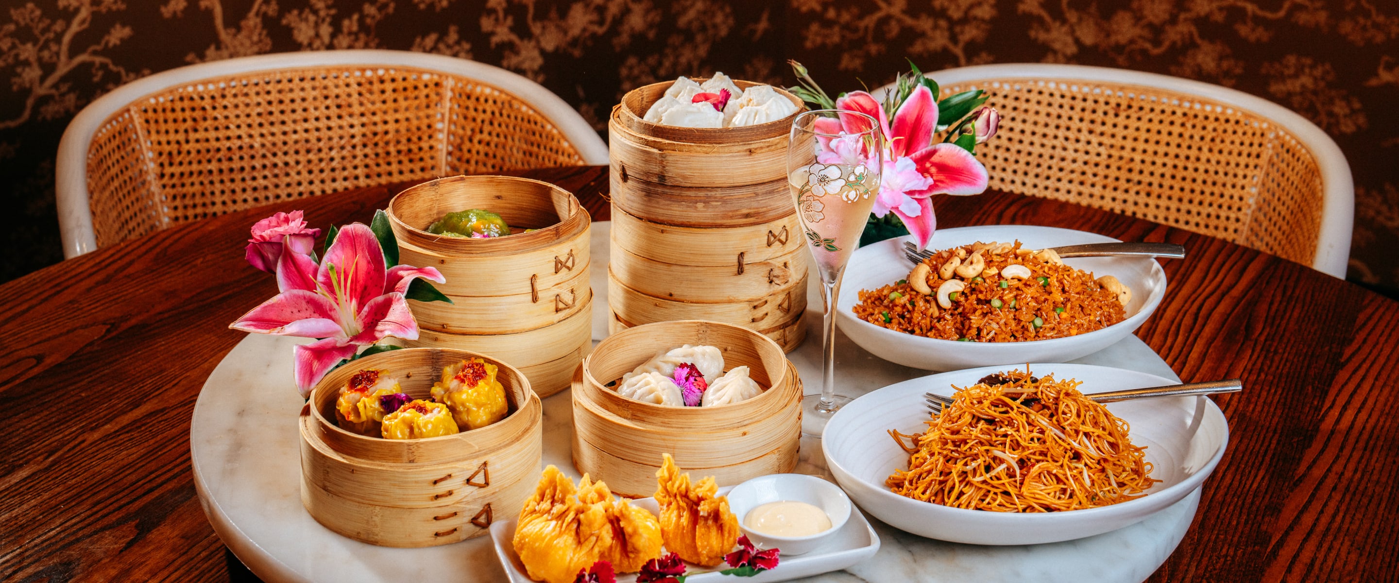 Huami, Bar, Restaurant, Central city - Metro